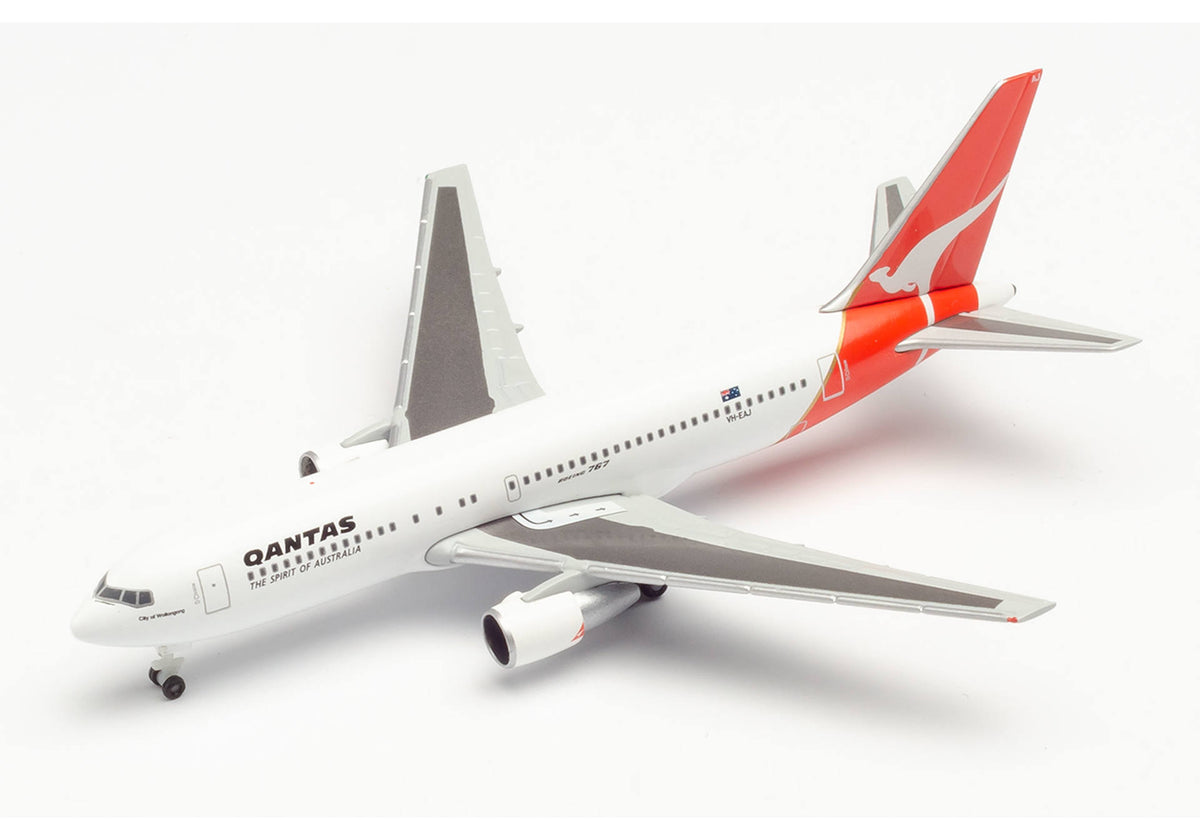 Boeing 767-200 Qantas 1/500 HER534383 – ERASCALEMODELS
